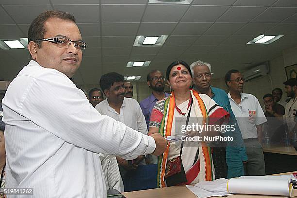 21 Deepa Dasmunshi Photos & High Res Pictures - Getty Images 21 Deepa Dasmunshi Photos & High Res Pictures - Getty Images