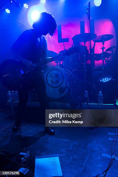 Lush Play Their First Gig In Twenty Years In London Photos and Premium ... Lush Play Their First Gig In Twenty Years In London Photos and Premium ...