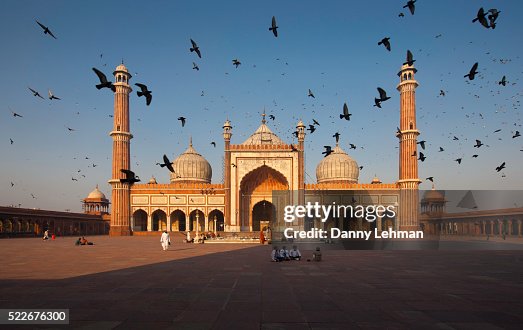Jami Masjid Or Grand Mosque Indias Largest Mosque Made Of Black And