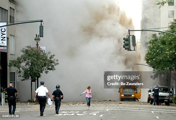 Con Edison Steam Photos And Premium High Res Pictures Getty Images