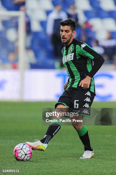 Lorenzo Pellegrini Sassuolos Midfielder In Action During The Us