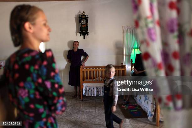 174 Mennonite Family Stock Photos, High-Res Pictures, and Images ... 174 Mennonite Family Stock Photos, High-Res Pictures, and Images ...
