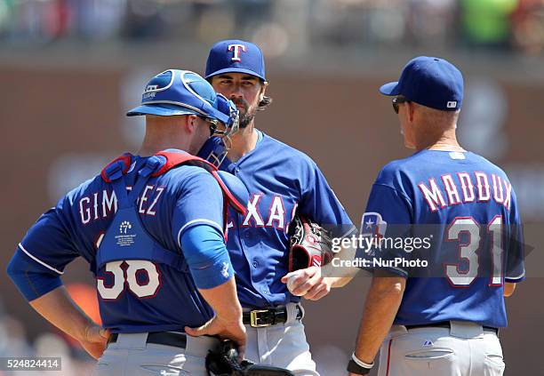 Texas Rangers Pitching Coach Photos And Premium High Res Pictures