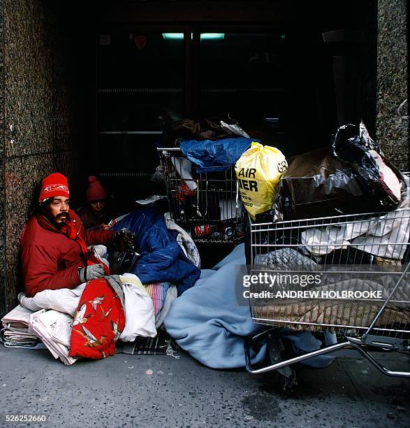 Homeless Shopping Cart Photos And Premium High Res Pictures Getty Images