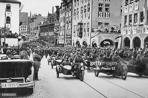 The Führer Adolf Hitler Photos And Premium High Res Pictures Getty Images