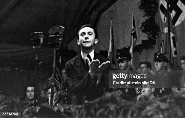 50 Speech Of Joseph Goebbels 1897 1945 Stock Photos, High-Res Pictures ... 50 Speech Of Joseph Goebbels 1897 1945 Stock Photos, High-Res Pictures ...