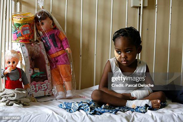 Doctor Ignoring Patient Photos And Premium High Res Pictures Getty Images