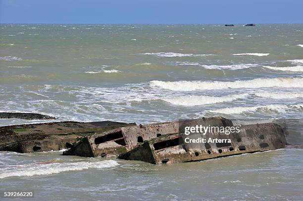 Concrete Caissons Photos and Premium High Res Pictures - Getty Images Concrete Caissons Photos and Premium High Res Pictures - Getty Images