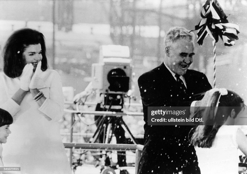 Onassis Jacqueline Journalistin Usaehefrau Von John F News
