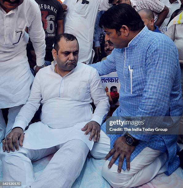Mahesh Giri Photos and Premium High Res Pictures - Getty Images Mahesh Giri Photos and Premium High Res Pictures - Getty Images