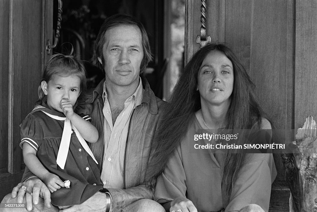 Actor David Carradine With His Wife Linda And His Daughter Kansas Fotografía De Noticias