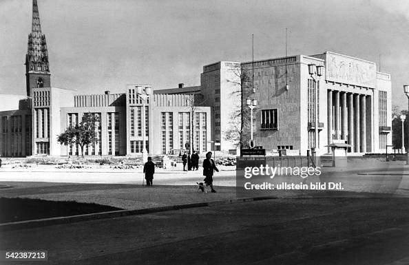 Sporthalle in der Stalinallee- 1953 News Photo - Getty Images Sporthalle in der Stalinallee- 1953 News Photo - Getty Images