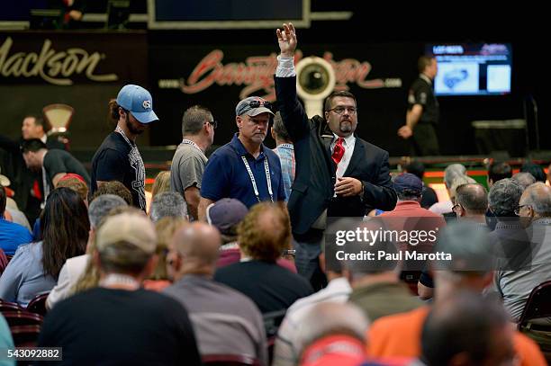Barrett Jackson Inaugural Auto Auction At Mohegan Sun Photos and ... Barrett Jackson Inaugural Auto Auction At Mohegan Sun Photos and ...