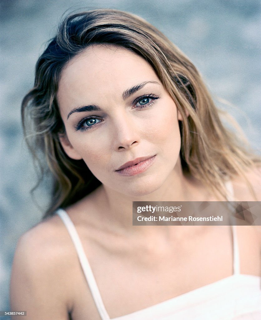 French Actress And Singer Claire Keim Nachrichtenfoto Getty Images