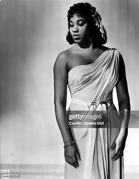 20 Leontyne Price Aida Stock Photos, High-Res Pictures, and Images ... 20 Leontyne Price Aida Stock Photos, High-Res Pictures, and Images ...