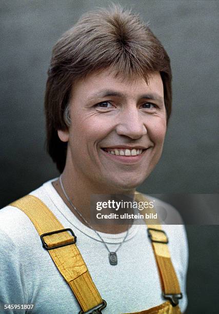 220 Singer Schulze Photos And High Res Pictures Getty Images