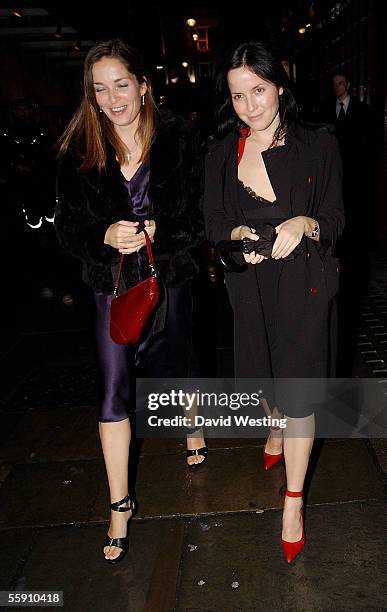 Feet Pop Walking Photos And Premium High Res Pictures Getty Images