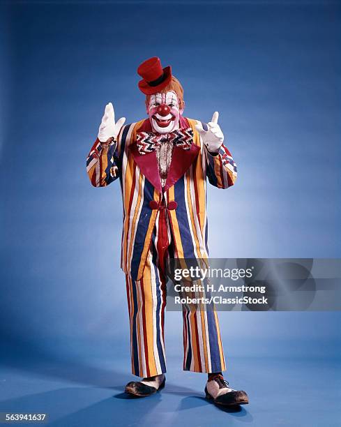 Clown Costume Photos Et Images De Collection Getty Images