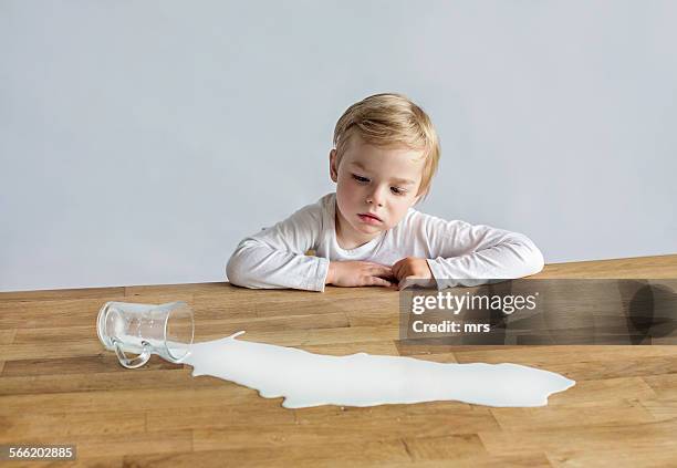Spilling Drinks Photos And Premium High Res Pictures Getty Images
