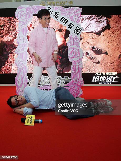 Johnny Knoxville Jackie Chan Photos and Premium High Res Pictures ... Johnny Knoxville Jackie Chan Photos and Premium High Res Pictures ...