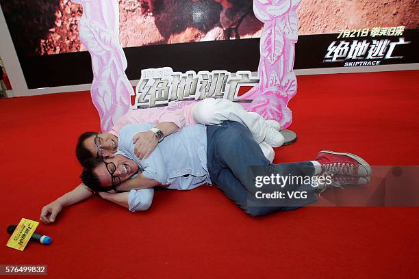 16 Johnny Knoxville Jackie Chan Photos & High Res Pictures - Getty Images 16 Johnny Knoxville Jackie Chan Photos & High Res Pictures - Getty Images