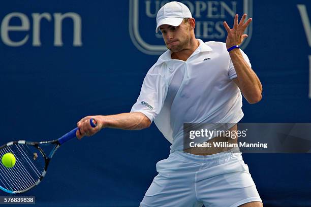 Andy Roddick Serve Photos And Premium High Res Pictures Getty Images