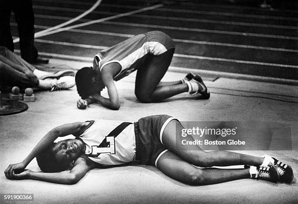 Collapsed Runner Photos And Premium High Res Pictures Getty Images