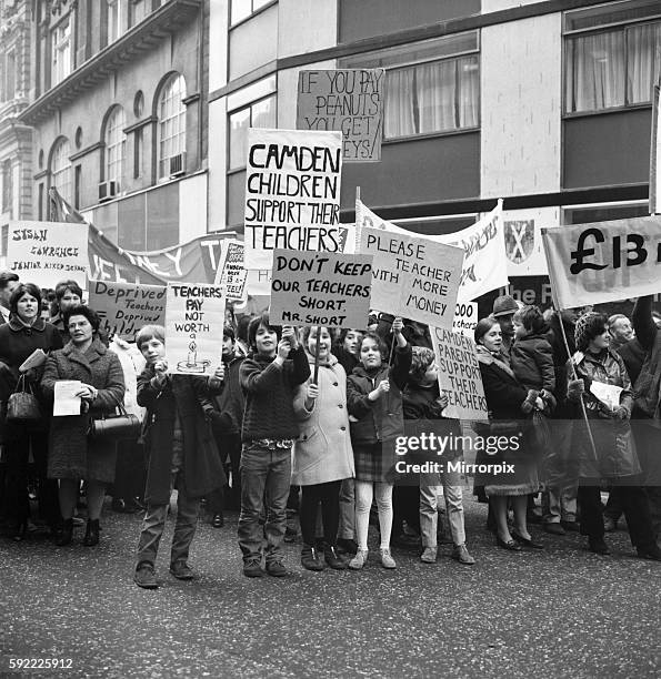 128 Fitzjohn Stock Photos, High-Res Pictures, and Images - Getty Images 128 Fitzjohn Stock Photos, High-Res Pictures, and Images - Getty Images