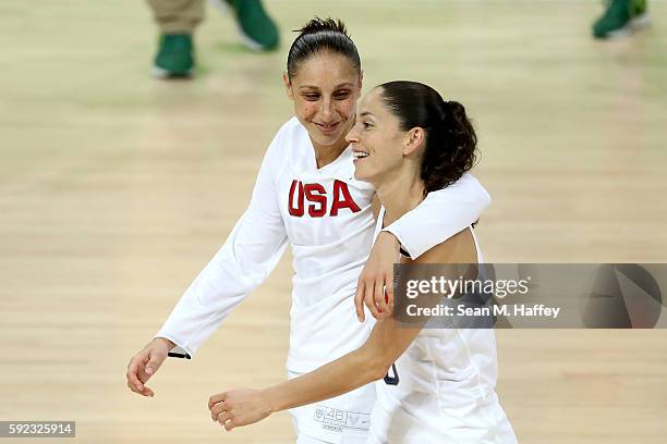 Diana Taurasi Sue Bird Photos And Premium High Res Pictures Getty Images