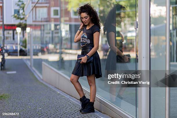 Sara Joleen Kaveh Moghaddam Photos and Premium High Res Pictures ... Sara Joleen Kaveh Moghaddam Photos and Premium High Res Pictures ...