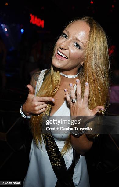 Maci Bookout Photos And Premium High Res Pictures Getty Images