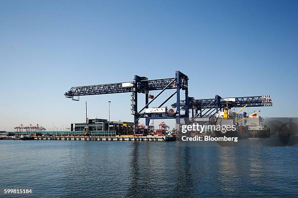 113 Port Botany Shipping Container Terminal Stock Photos, High-Res ... 113 Port Botany Shipping Container Terminal Stock Photos, High-Res ...