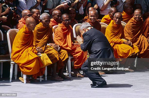 Woman Bowing Down Photos And Premium High Res Pictures Getty Images