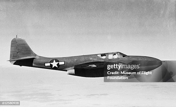 Figher Jet Photos And Premium High Res Pictures Getty Images