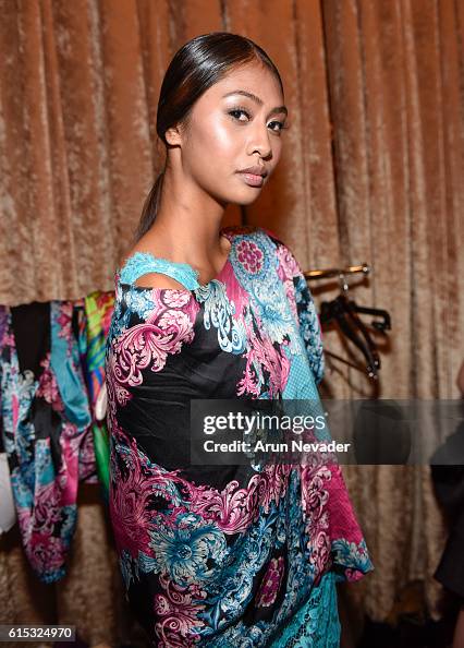 A Model Backstage At Art Hearts Fashion Los Angeles Fashion Week On