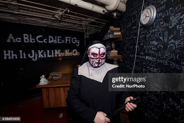 Queen Marys Dark Harbor Photos And Premium High Res Pictures Getty Images