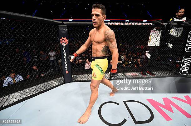 66 Tony Ferguson Vs Rafael Dos Anjos Photos And High Res Pictures Getty Images
