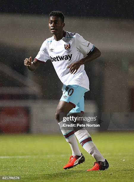 Tunji Akinola Photos and Premium High Res Pictures - Getty Images Tunji Akinola Photos and Premium High Res Pictures - Getty Images