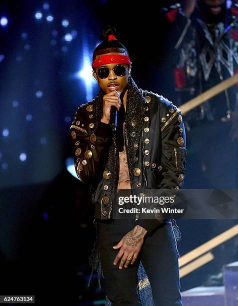 August Alsina Photos And Premium High Res Pictures Getty Images