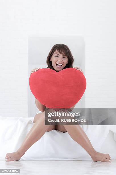 Woman Nude Sitting Stock Fotos Und Bilder Getty Images