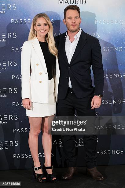 212 Jennifer Lawrence And Chris Pratt Attend Passengers Madrid