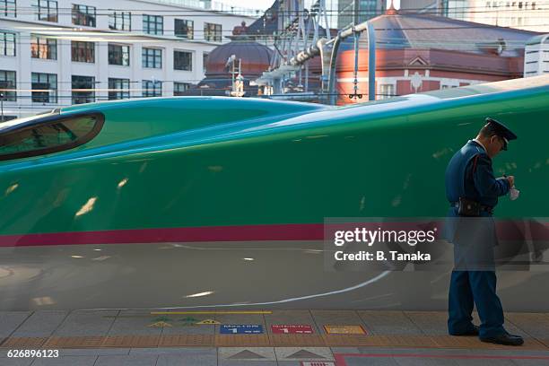 Shinkansen Conductor Photos Et Images De Collection Getty Images