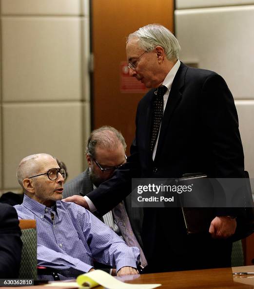 Real Estate Heir Robert Durst Talks With Attorney Donald Re Appears