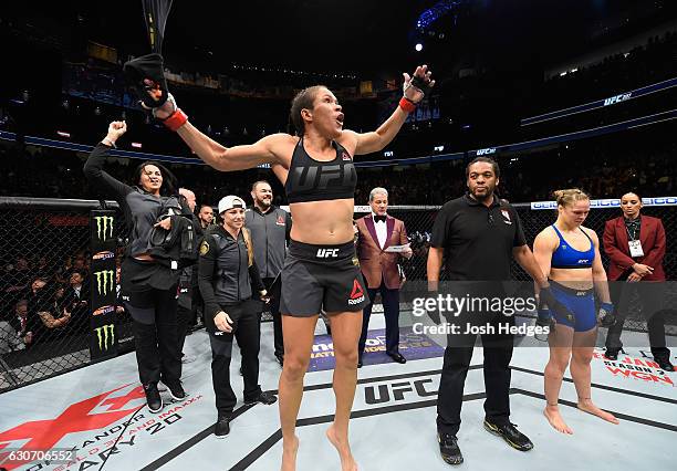 Amanda Nunes Ronda Rousey Photos And Premium High Res Pictures Getty