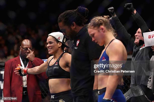 Amanda Nunes Ronda Rousey Photos And Premium High Res Pictures Getty
