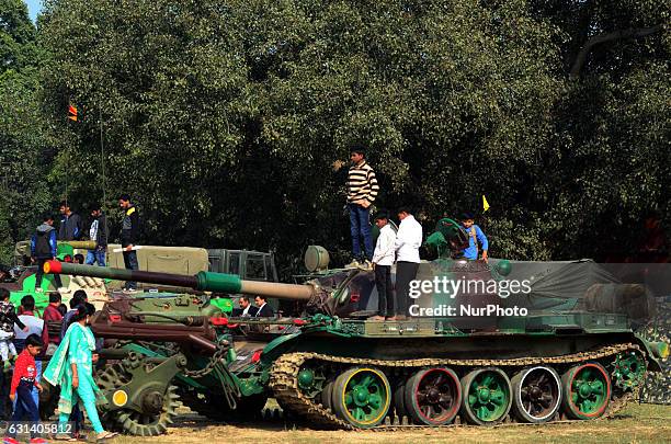203 Know Your Army Exhibition Stock Photos, High-Res Pictures, and ... 203 Know Your Army Exhibition Stock Photos, High-Res Pictures, and ...
