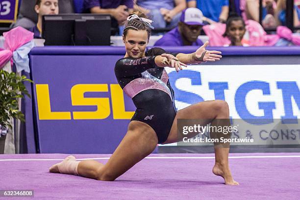 Lsu Ashleigh Gnat Photos And Premium High Res Pictures Getty Images