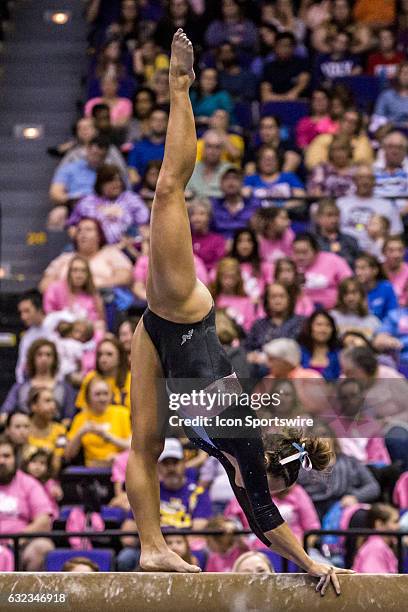 Lsu Ashleigh Gnat Photos And Premium High Res Pictures Getty Images