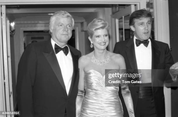 John Y Jr Brown & Wife Photos and Premium High Res Pictures - Getty Images John Y Jr Brown & Wife Photos and Premium High Res Pictures - Getty Images