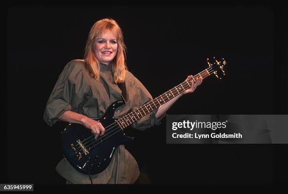 Tina Weymouth Plays Bass With Talking Heads In Concert Photo D